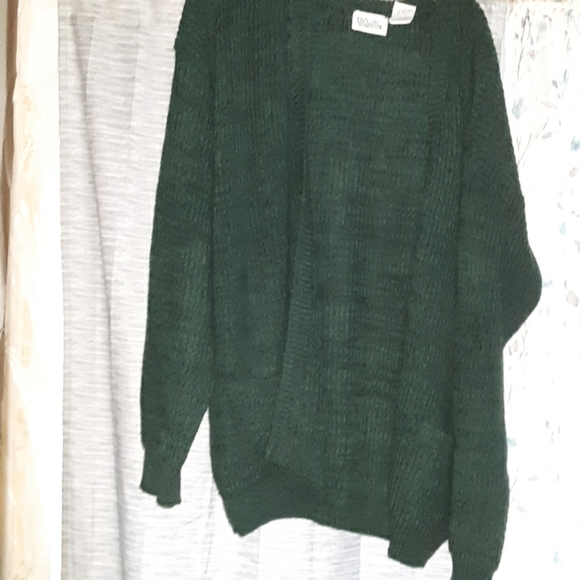 Basic Editions | Sweaters | Sweather | Poshmark